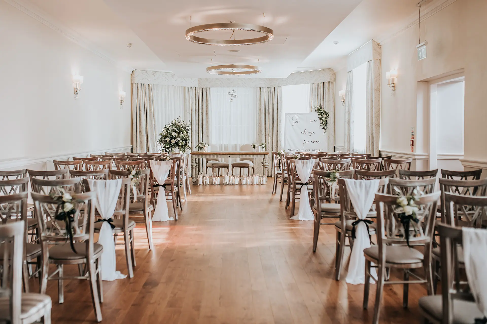 How to style a neutral venue to fit your wedding theme or style - Old ...